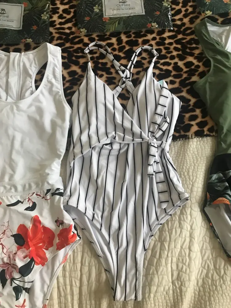 One Piece Swimwear Stripes Monokini - Life Changing Products