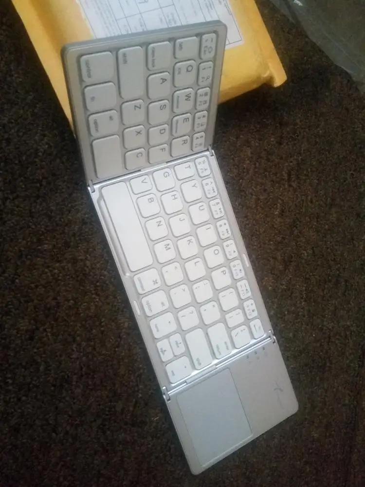 Avatto A18 Bluetooth Folding Keyboard - World of Bluetooth