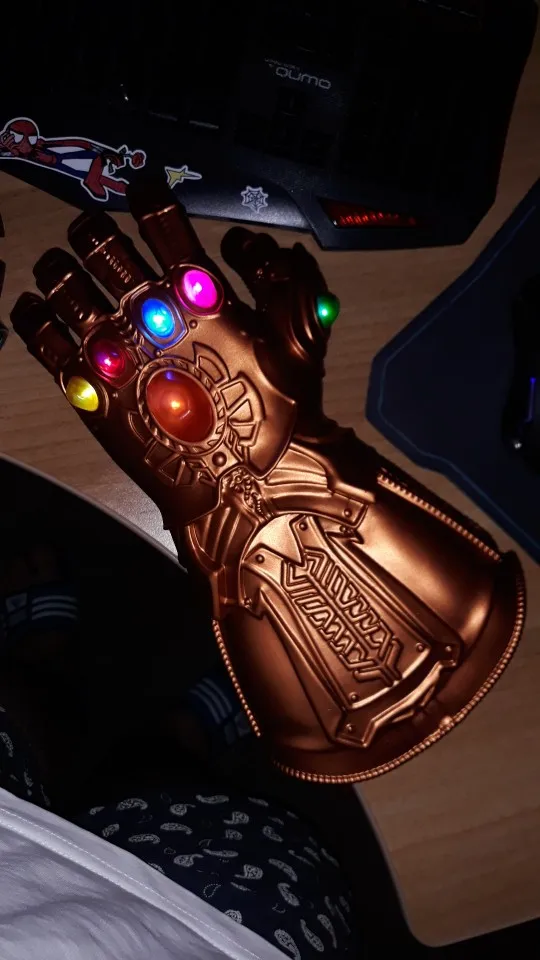 Infinity Gauntlet Avengers Cosplay Toy - Life Changing Products