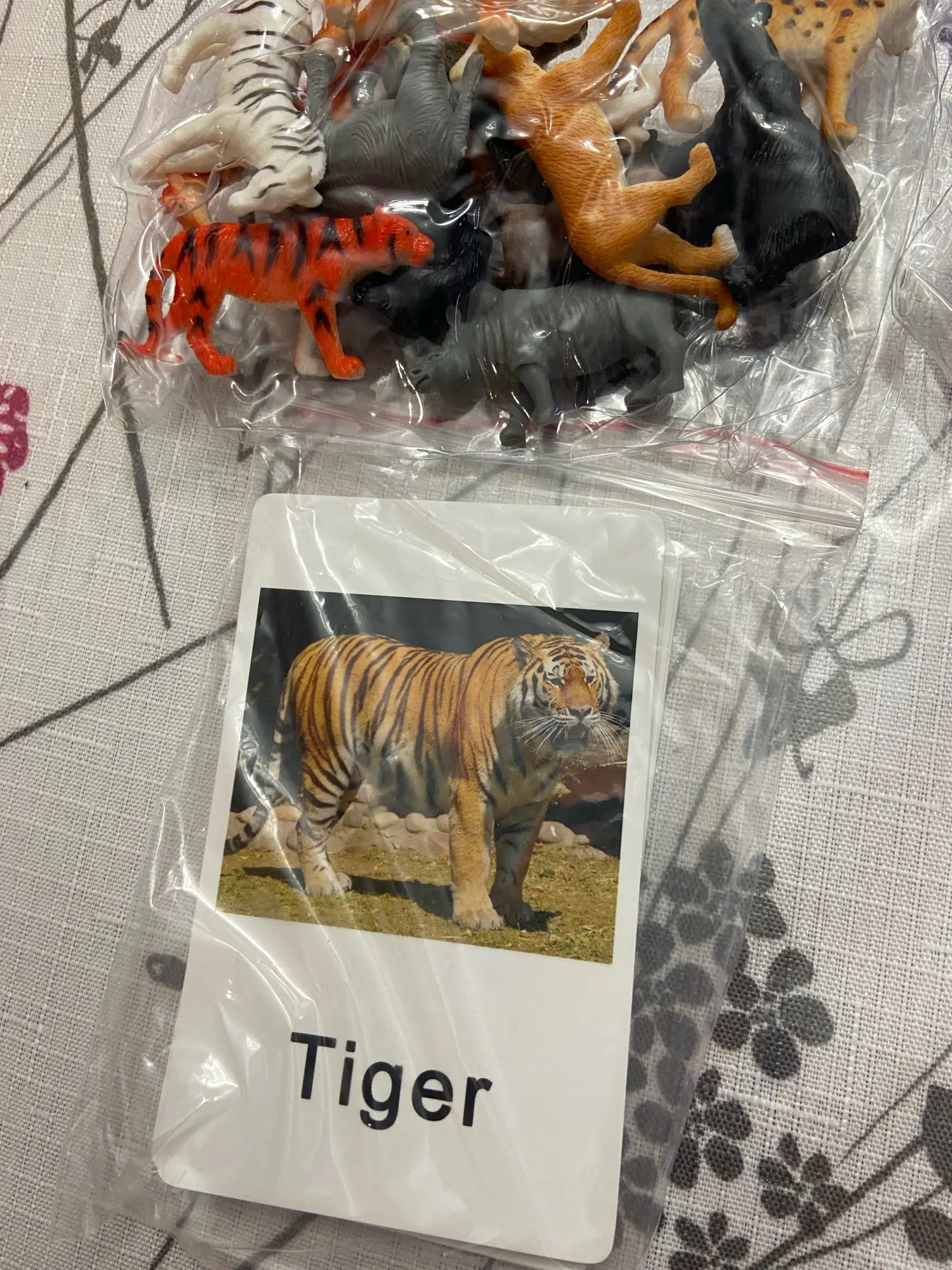 Montessori Animals and Insects Figurines - Montessori Educational Toys ...