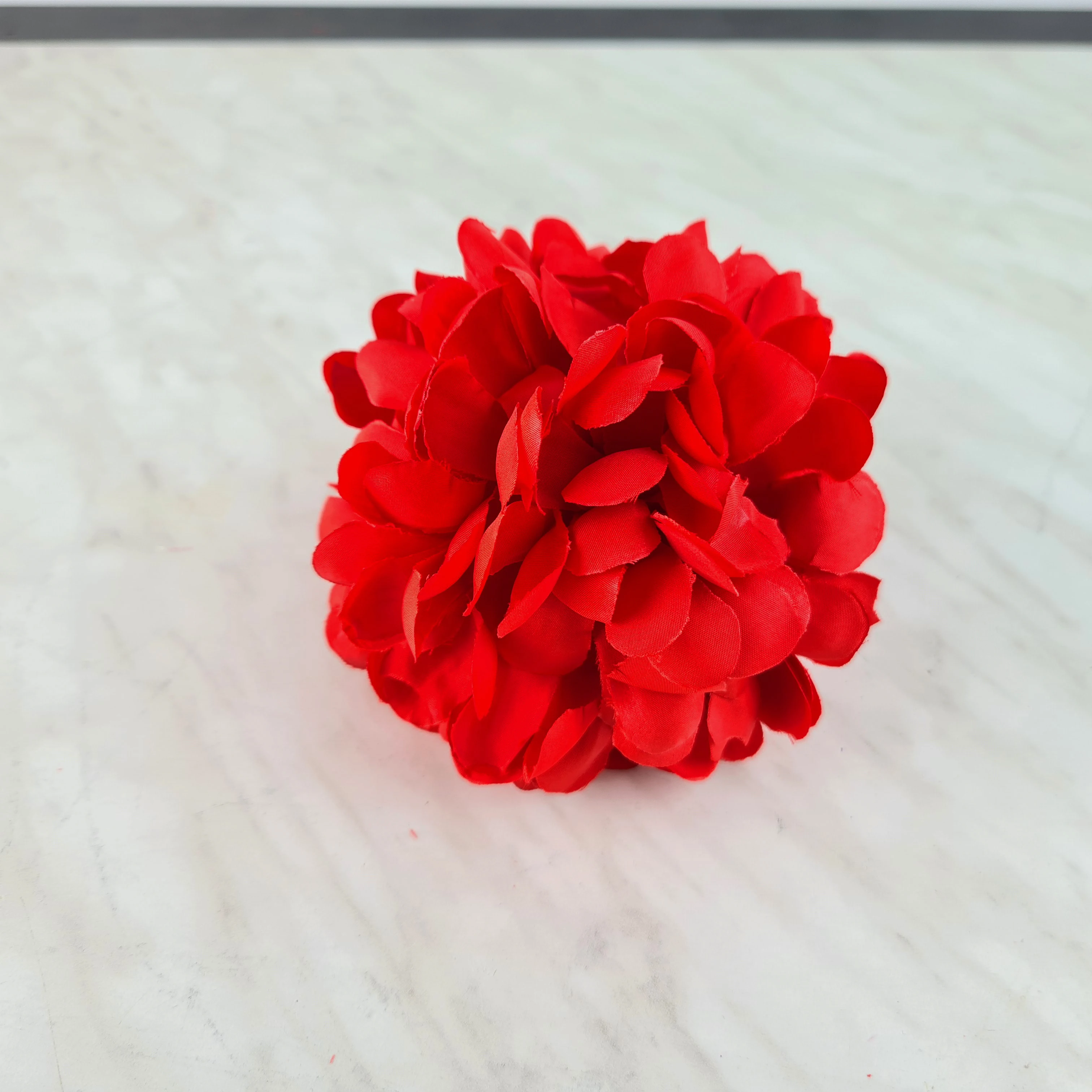 FLOR-DE-PELO-PARA-ADULTO-COMPLEMENTO-DE-TRAJE-SEVILLANA.jpg