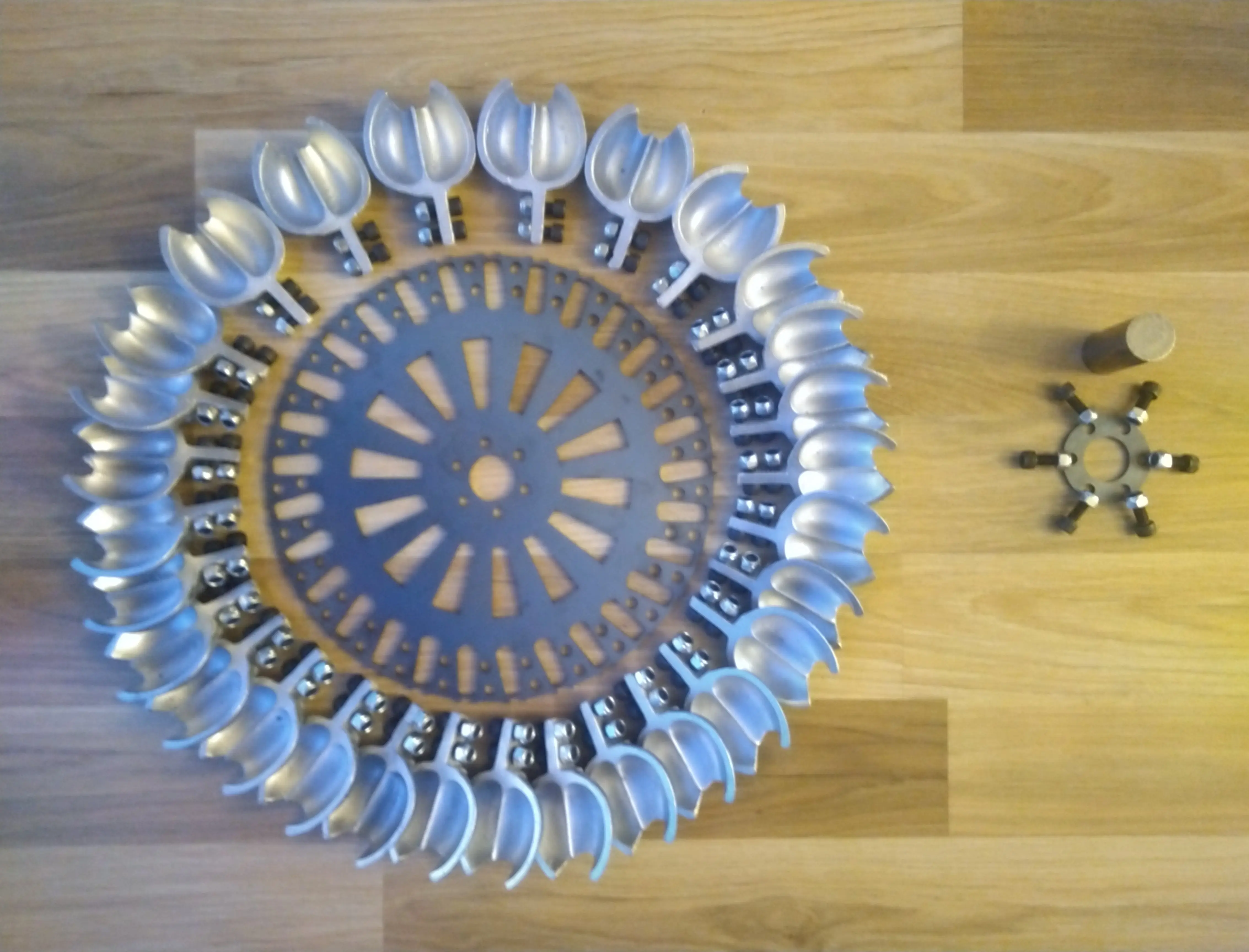 Pelton Water Turbine Wheel With 29 Aluminum Spoon, External Diameter ...